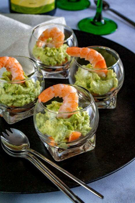 Verrines avocat saumon fumé et crevettes - Quand Nad cuisine...